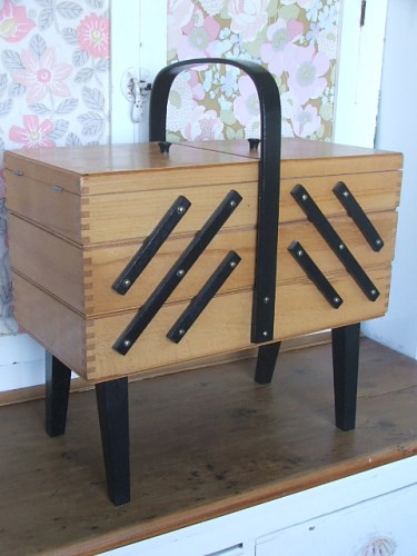 Vintage 1960's Cantilever Sewing Box