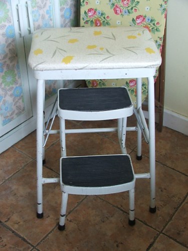 Retro Vintage Step Stool