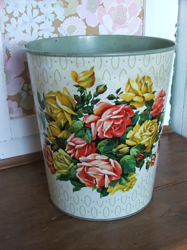 Vintage Floral Waste Bin