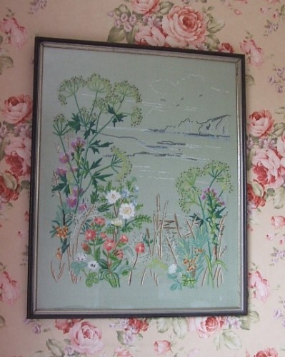 Pretty Vintage Floral Embroidery